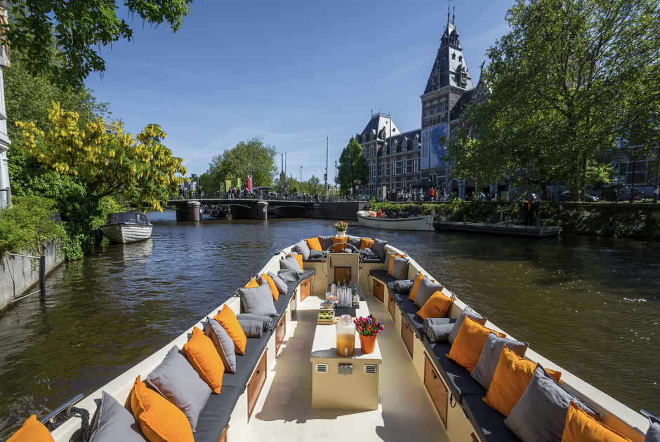 Grachtenfahrt Amsterdam | Deutsche Bootstour | Amsterdamliebe