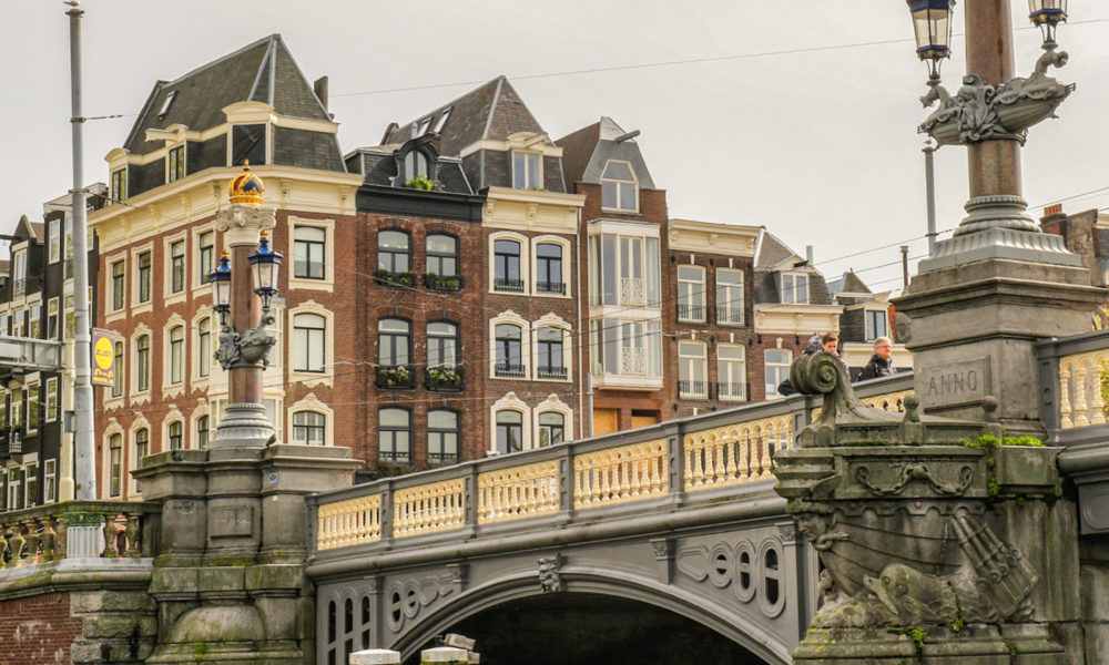 Grachtenfahrt Amsterdam | Deutsche Bootstour | Amsterdamliebe