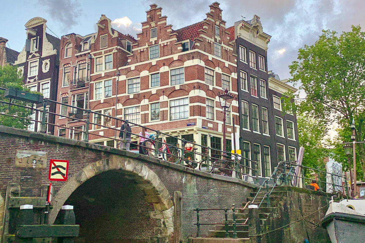 Grachtenfahrt Amsterdam | Deutsche Bootstour | Amsterdamliebe